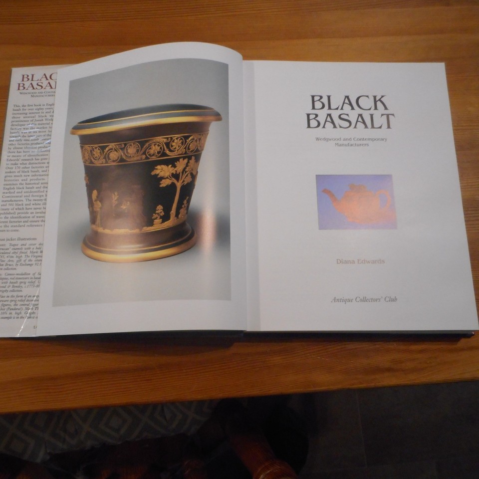 Black Basalt: Wedgwood And Contemporary Manufacturers By Diana Edwards ...