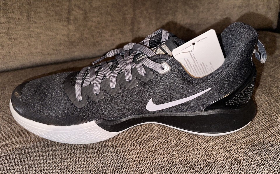 New NIKE Mamba 5 RIGHT Shoe Only Replacement (Amuptee) Black/White Mens ...