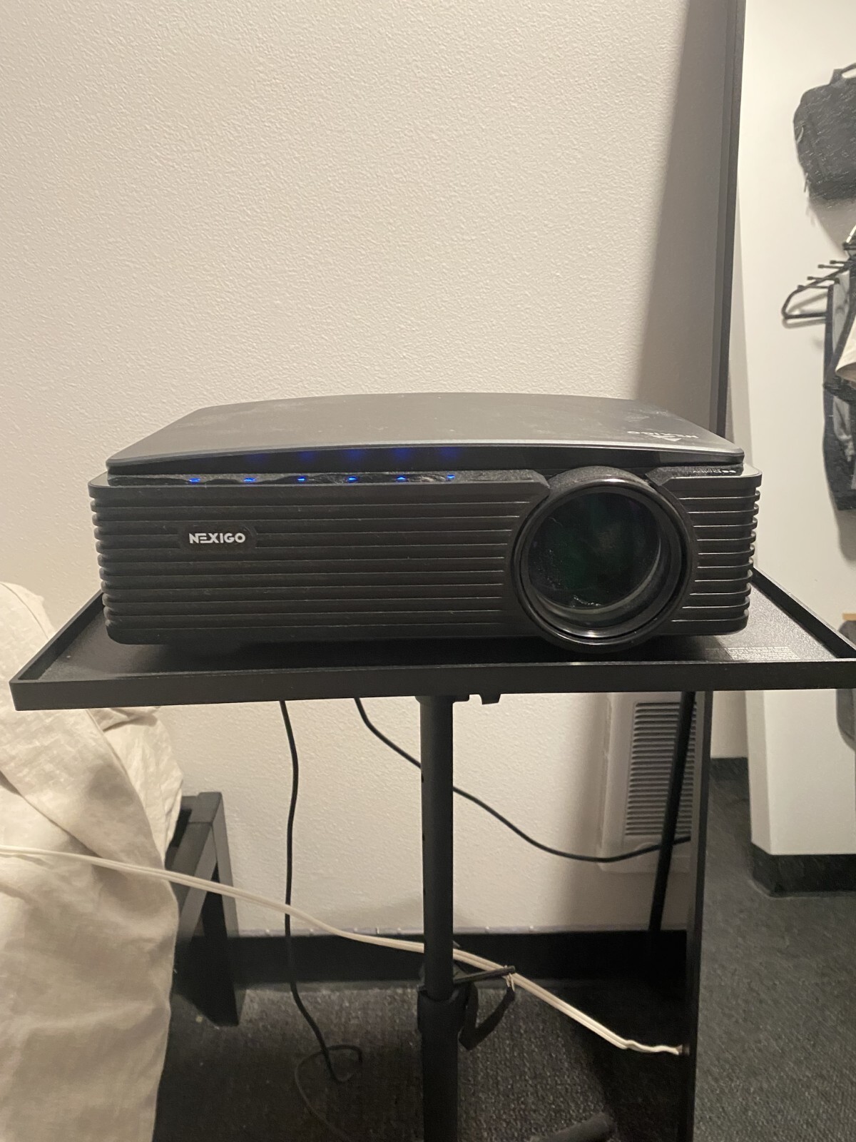 Nexigo PJ20 1080PLCD Projector Wi-Fi Mirroring 5G TV Movie Video for ...