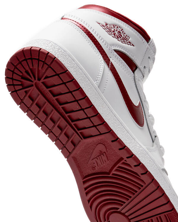 Size 8.5 - Air Jordan 1 Retro '85 OG High Metallic Burgundy Size 8.5 - Air Jordan 1 Retro '85 OG High Metallic Burgundy