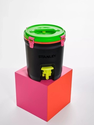 Stanley Adventure 2 Gal 7.5 L Fast Flow Water Jug Black Multi Neon ...