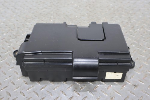 02-05 Lexus SC430 In-Trunk Cabin Fuse Junction Relay Box (82670-24090 ...