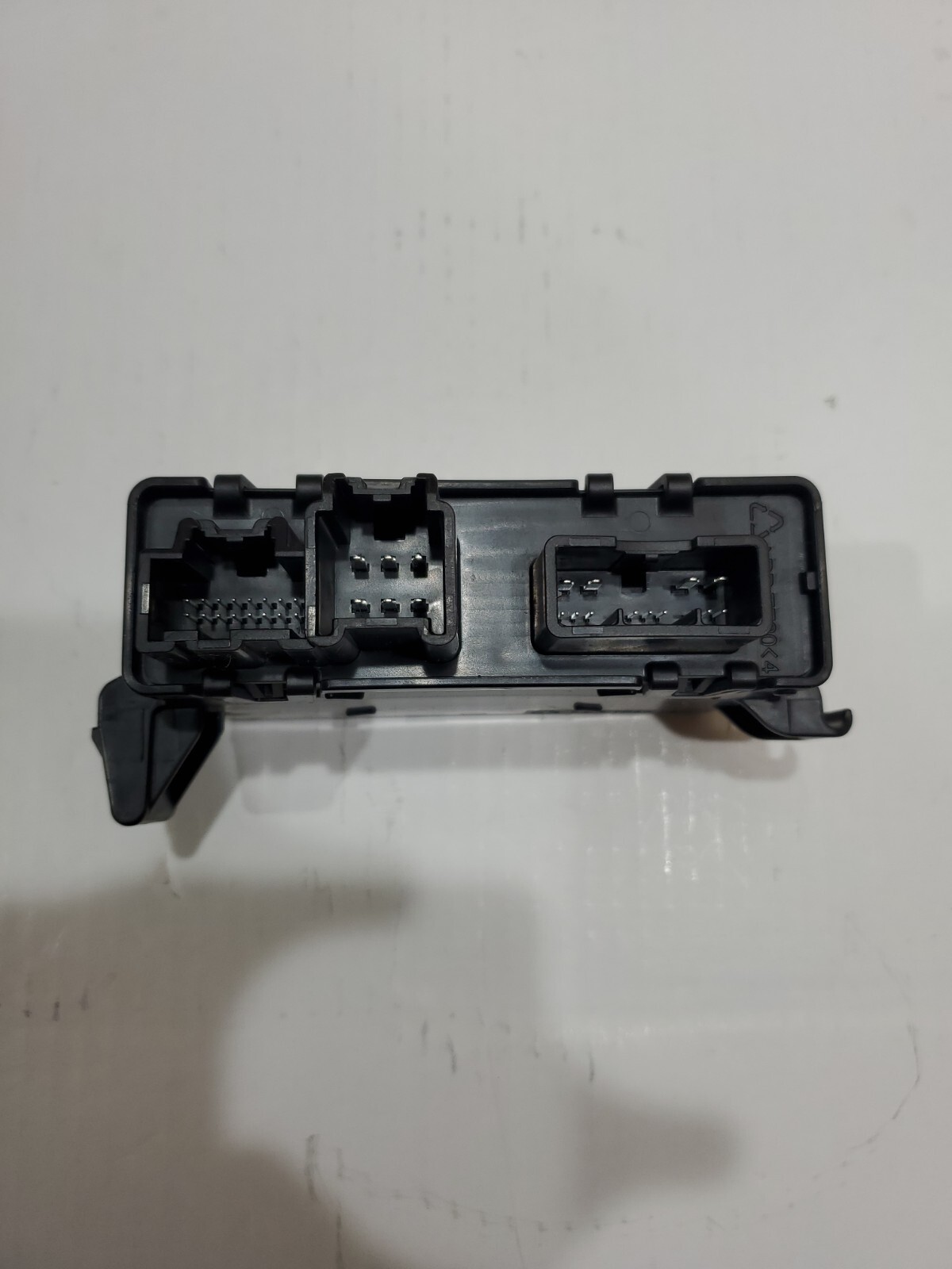 OEM 2018 GMC Terrain Chassis Body Control Module Ccm BCM 84233603 for ...