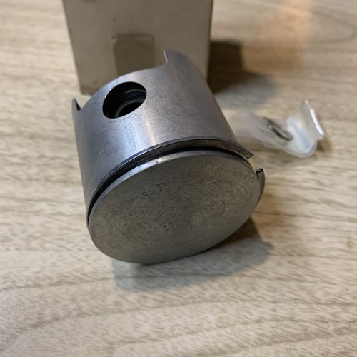 Vintage Husqvarna CR125 Mahle Piston NOS | eBay