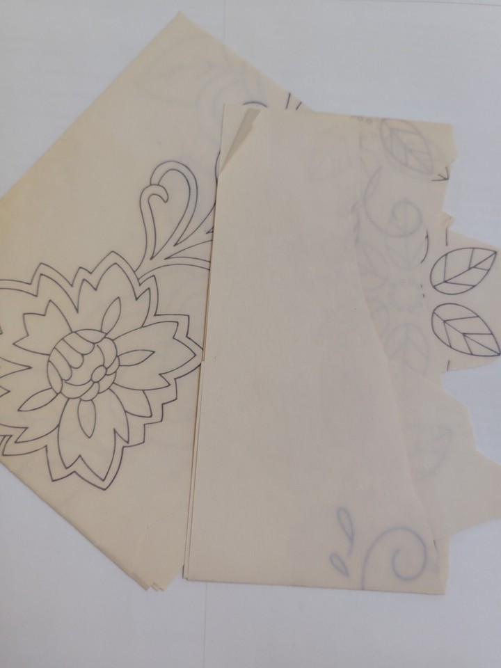 Linens Charming 3752 Floral Hot Iron Transfer Pattern Aunt Martha's ...