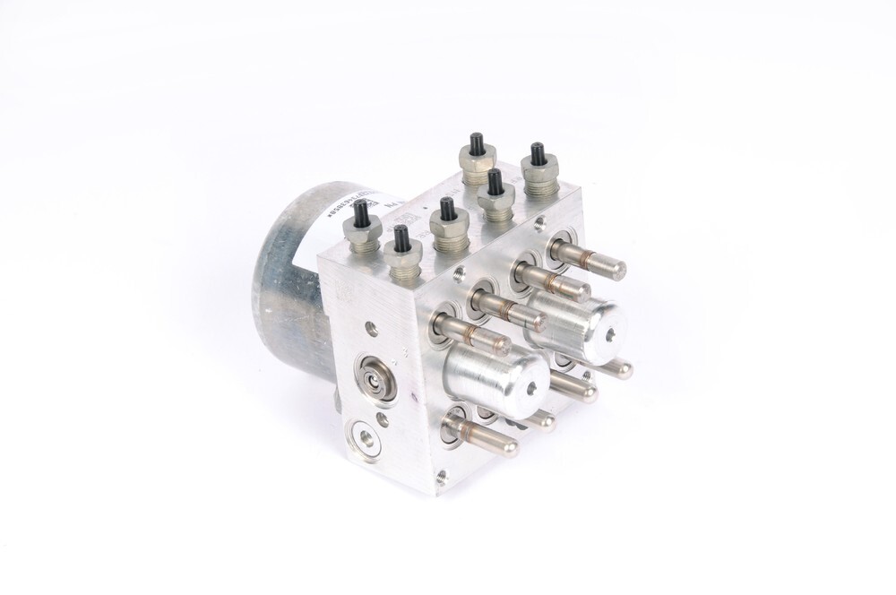 ABS Modulator Valve-Front Disc, Rear Drum, 4-Wheel ABS GM Parts ...