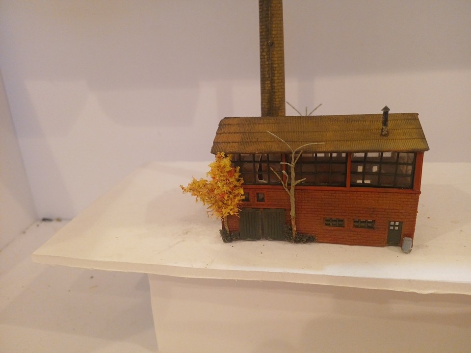 N Scale Small Abandoned Broken Glass Factory Building Built (Weathered ...