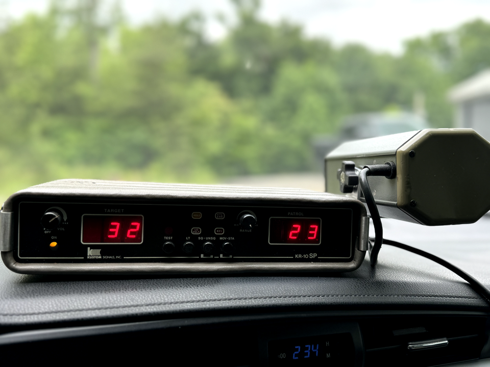 POLICE DASH RADAR KUSTOM KR-10SP MOVING AND STATIONARY. INCLUDES FORK ...