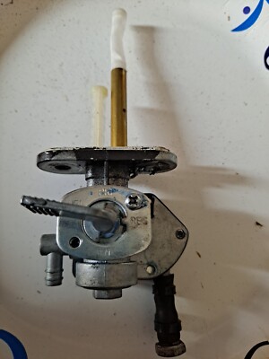 Fuel Valve Petcock For Suzuki LT50 LTZ50 KFX50 LT80 LTZ400 Z400 LTZ250 ...