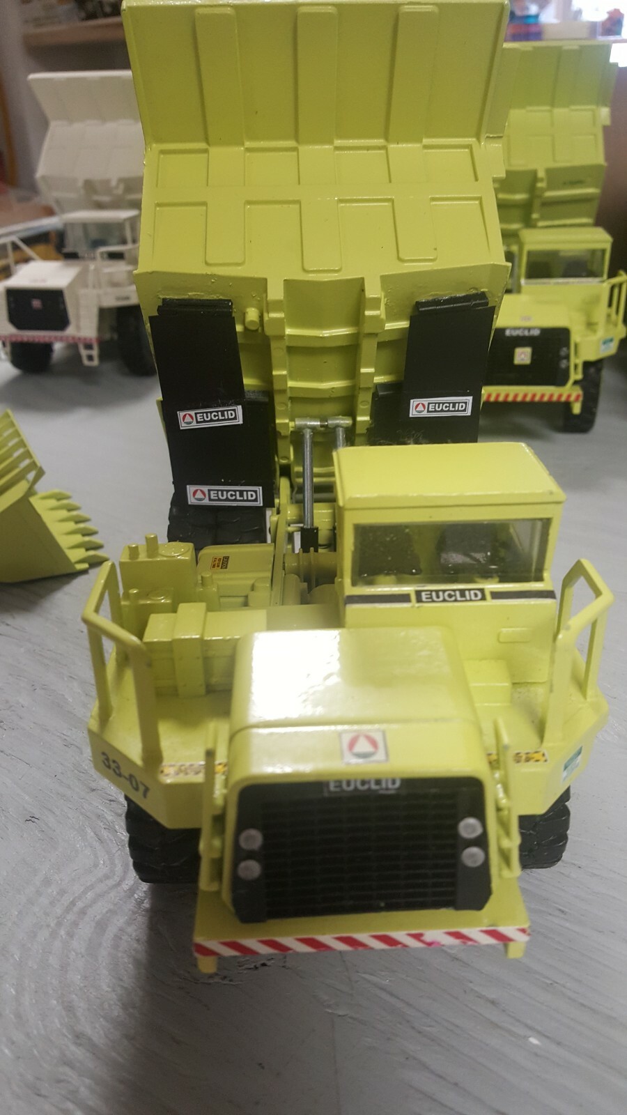 1/40 EUCLID/TEREX 3307 Dump Truck in "EUCLID" colors $$$ FREE SHIPPING ...