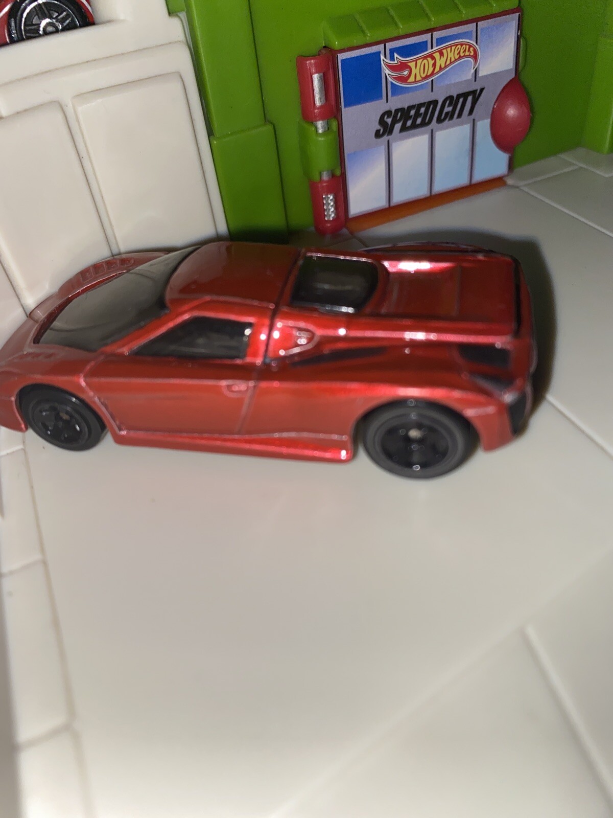 Hot Wheels Lot Of 2- 2001 B Engineering Edonis Red & Blue 1:64 Scale ...