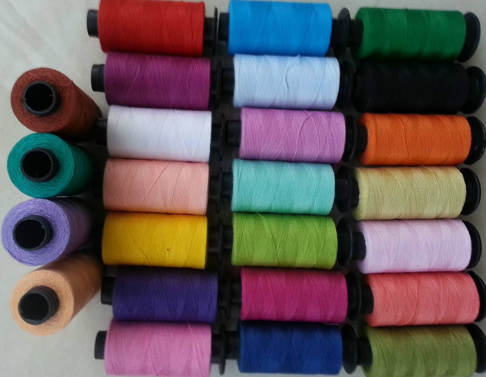 25 Large SEWING 100% PURE COTTON THREAD Spools, 25 Dif. Colors+25 ...