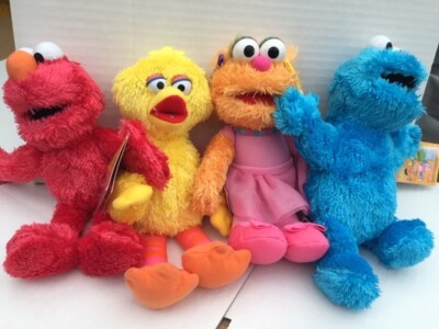 Elmo +Zoe Sesame Street 22cm Plush Toy, Set 2 | eBay