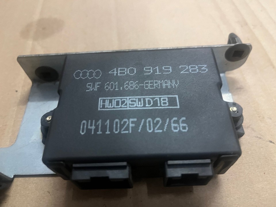 AUDI A3 QUATTRO SPORT 1.9 TDI 2003 parking sensor module 4B0919283 ...