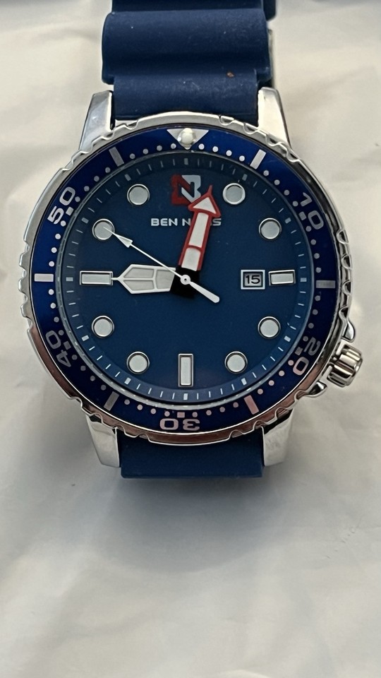 BEN Nevis Waterproof Men's Silicone Quartz Sport Watch Calendar Wrist ...