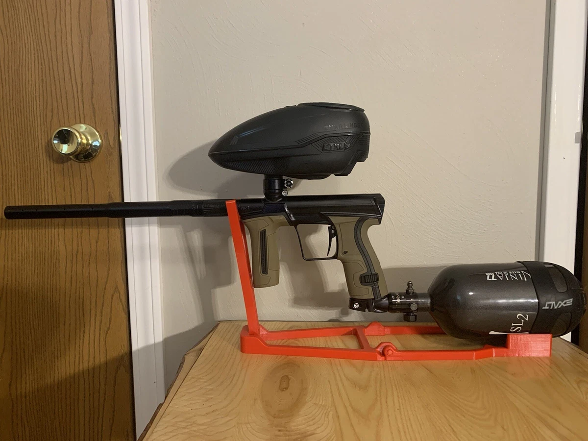 The Wrak Paintball Stand