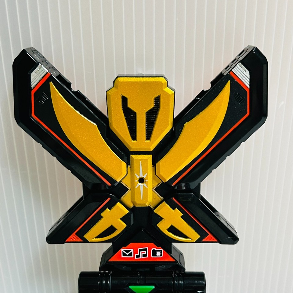 BANDAI DX Power Rangers Super Megaforce Mobilates Gokaiger Morpher Cell ...