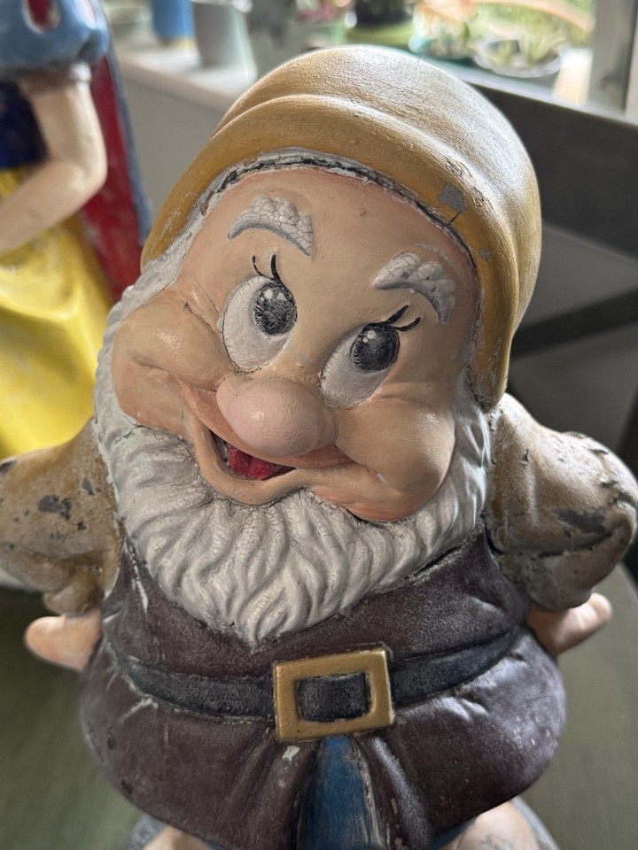 ONE-OF-A-KIND Set Of Snow White And The 7 Dwarfs Yard Statues | eBay