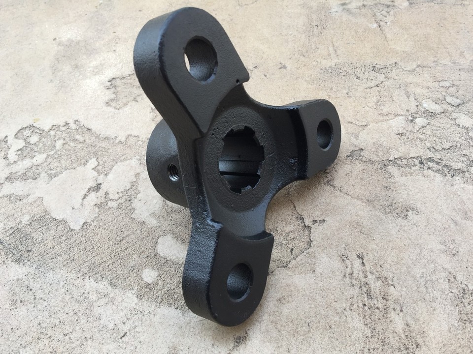Bush Hog 50070524 Outer yoke w/ 1 3/8"-6 Spline for Flex Coupler shaft ...