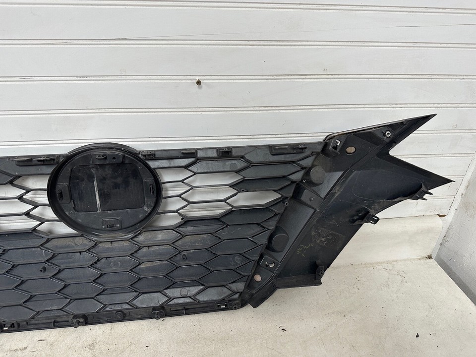 OEM 2020 2021 2022 NISSAN SENTRA FRONT BUMPER UPPER GRILLE W/ EMBLEM ...