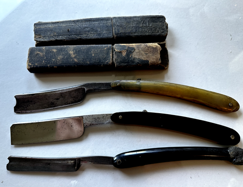 Three straight razors Sheffield, Spencer Lens, Simmons "hornet ...