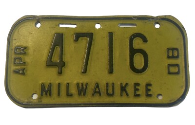 VTG Bicycle Tag Plate License MILWAUKEE WISCONSIN April 1980 Bike 4716 ...