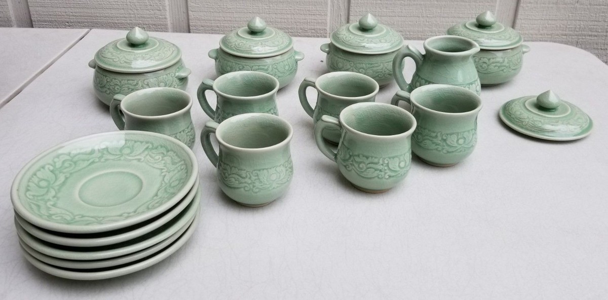 Thai Ceramic Tableware Tiny Ceramic Porcelain Cup Khanom Tuay Talai