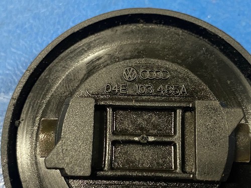 VW GOLF MK7 Audi A3 8V 1.2 1.4 TSI TFSI ENGINE OIL FILLER CAP TOP LID ...