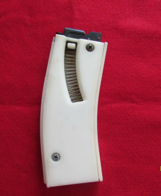 Air Force .22 LR Nylon Conversion Magazine, 10 Rounds, Colt. Very hard ...