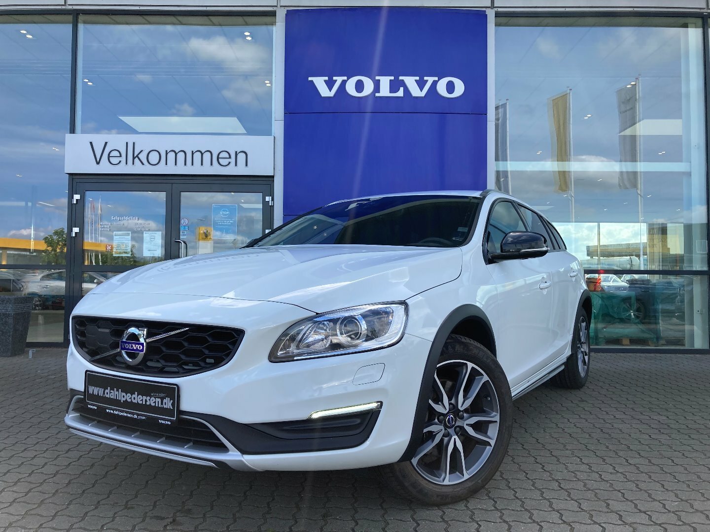 Volvo V60 CC Anmeldelser - Se vurderingen på Bilbasen