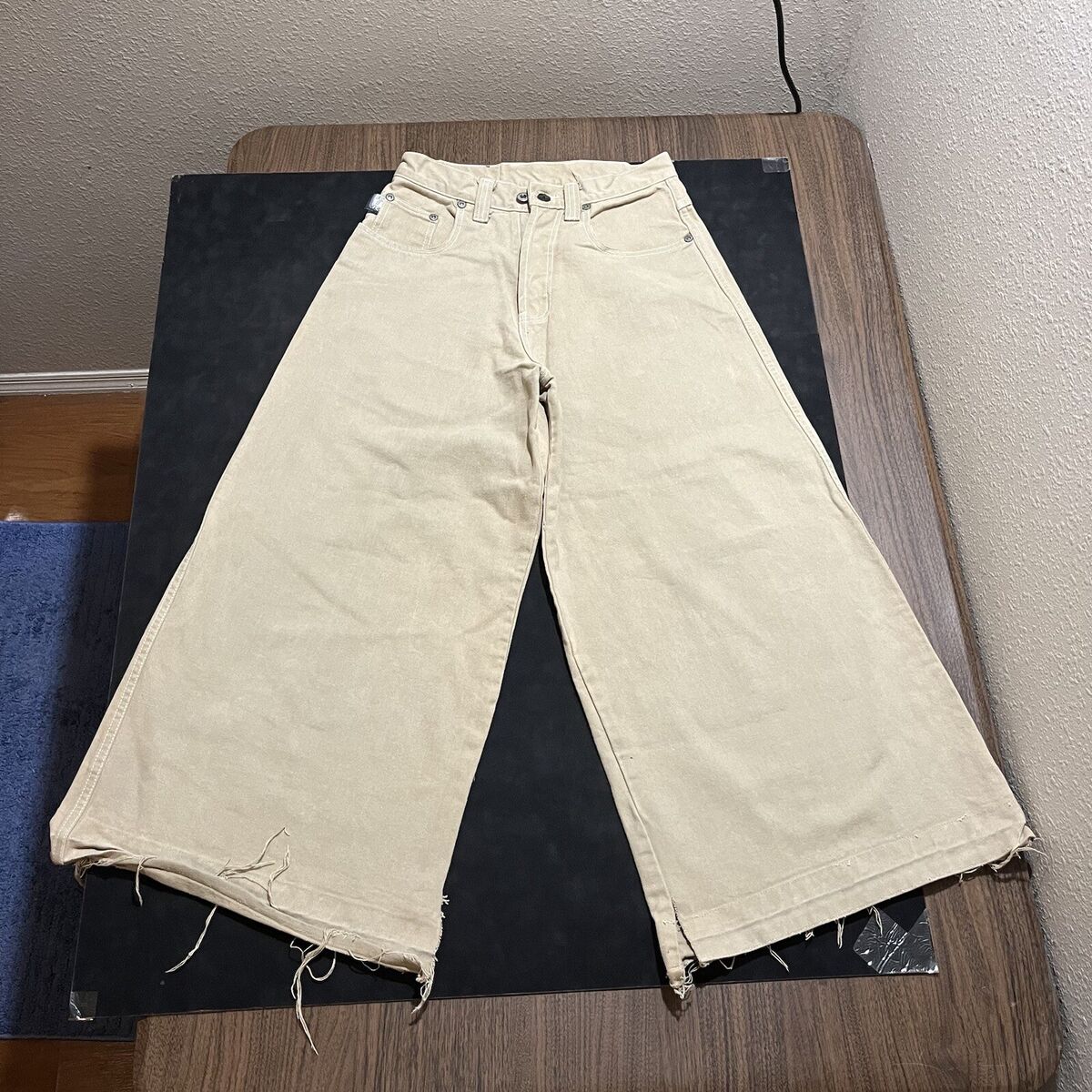 s-l1200.jpg s-l1200.jpg