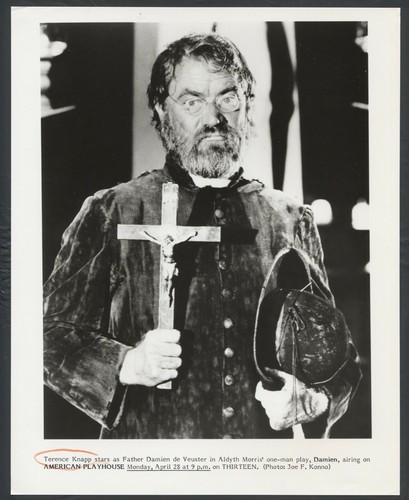 TERENCE KNAPP in Damien '76 CRUCIFIX PRIEST | eBay
