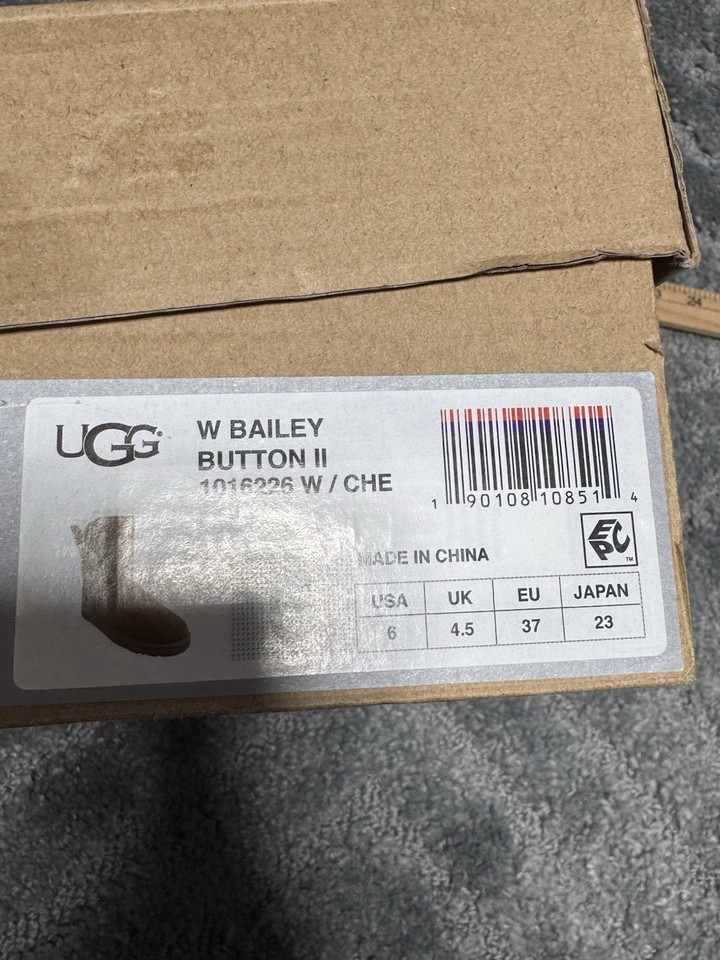 Ugg W Bailey Button II Women’s Size 6 New In Box Check Pictures Damaged ...