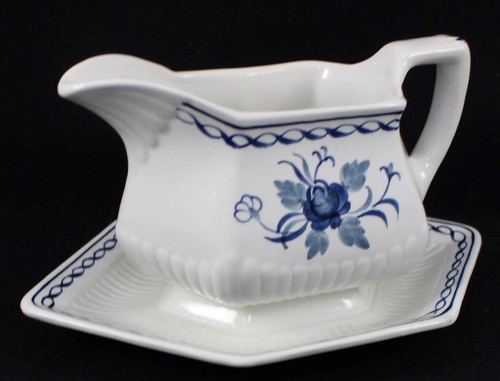 Bateau À Sauce Adams Bleu Baltique Sur Fond Blanc Avec Soucoupe | eBay