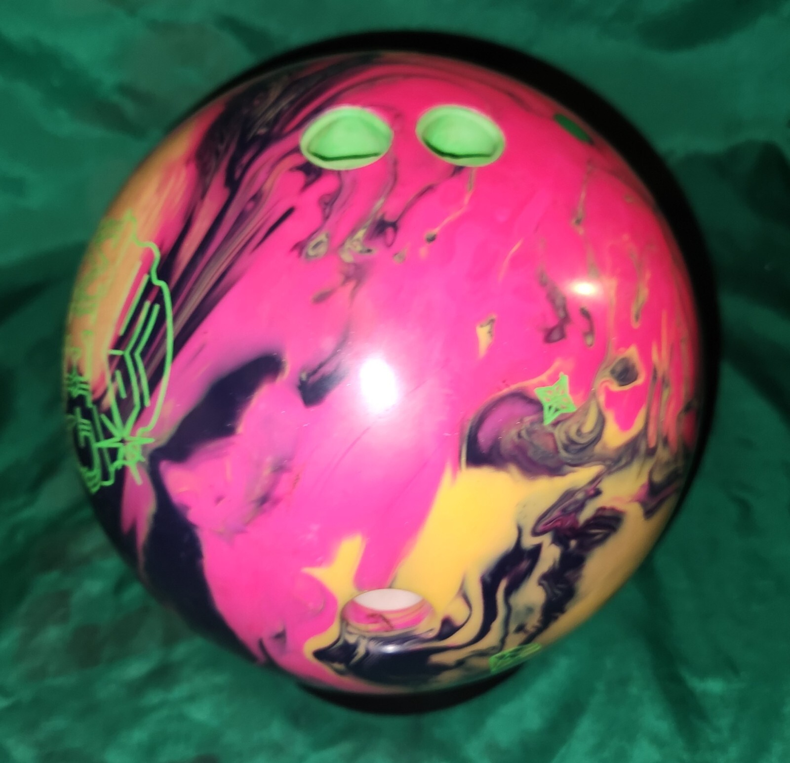 Roto Grip Magic Gem Bowling Ball 15 lbs Preowned Span 4 11/16 " 9 Games ...