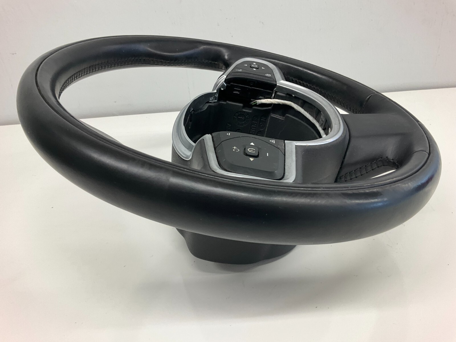 17-20 Volvo S90 V90 XC90 XC60 Heated Black Steering Wheel 32288783 | eBay