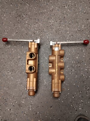 VBL-4704-28B Versa Pneumatic Directional Valve- Used 4 Way / 3 Position ...