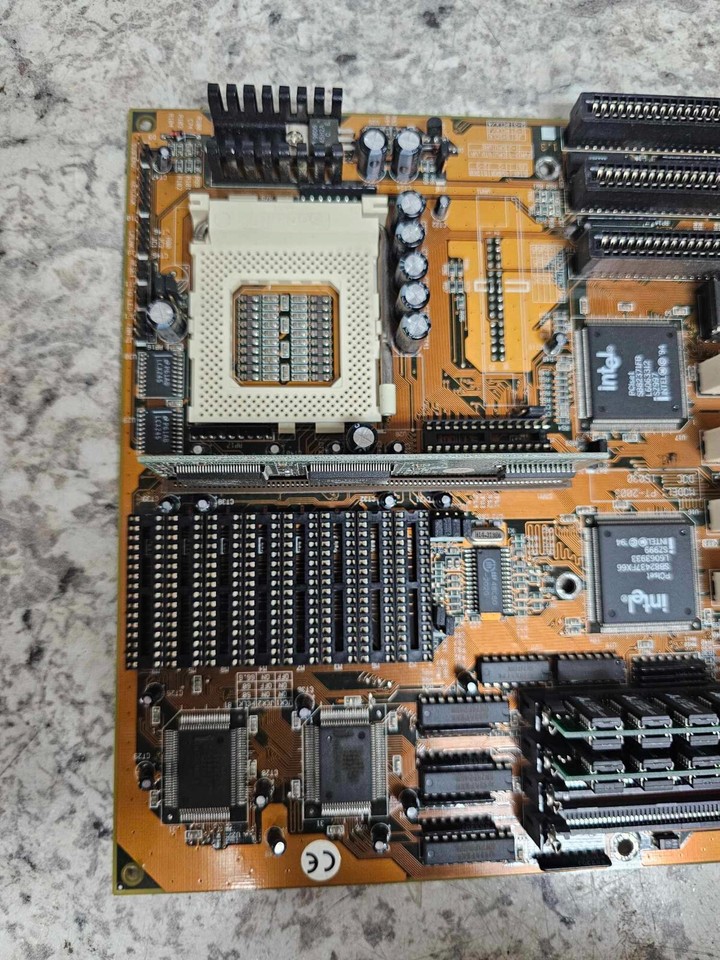 VINTAGE FIC PT-2003 Socket 7 Intel AMD Cyrix AT Motherboard 8MB 4xPCI ...
