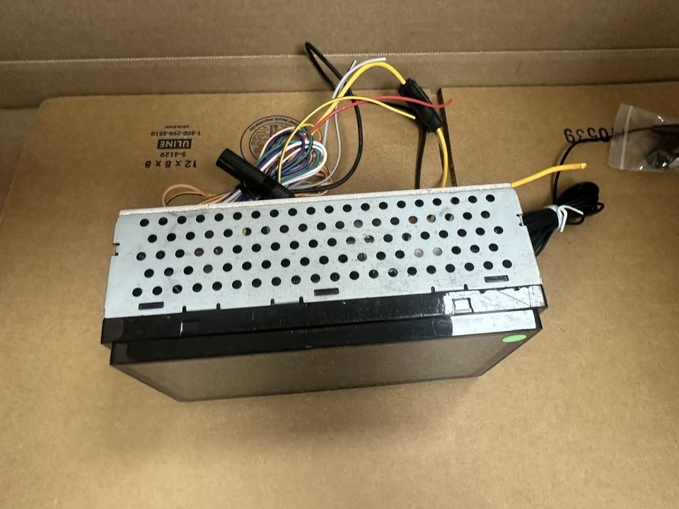 Alpine iLX-W650 7" Touchscreen Mech-Less In-Dash Digital Multimedia ...