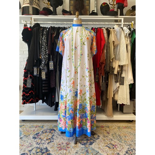 vintage 1970s kaftan 70s loungewear flutter sleeve muumuu mrs roper m/l ...