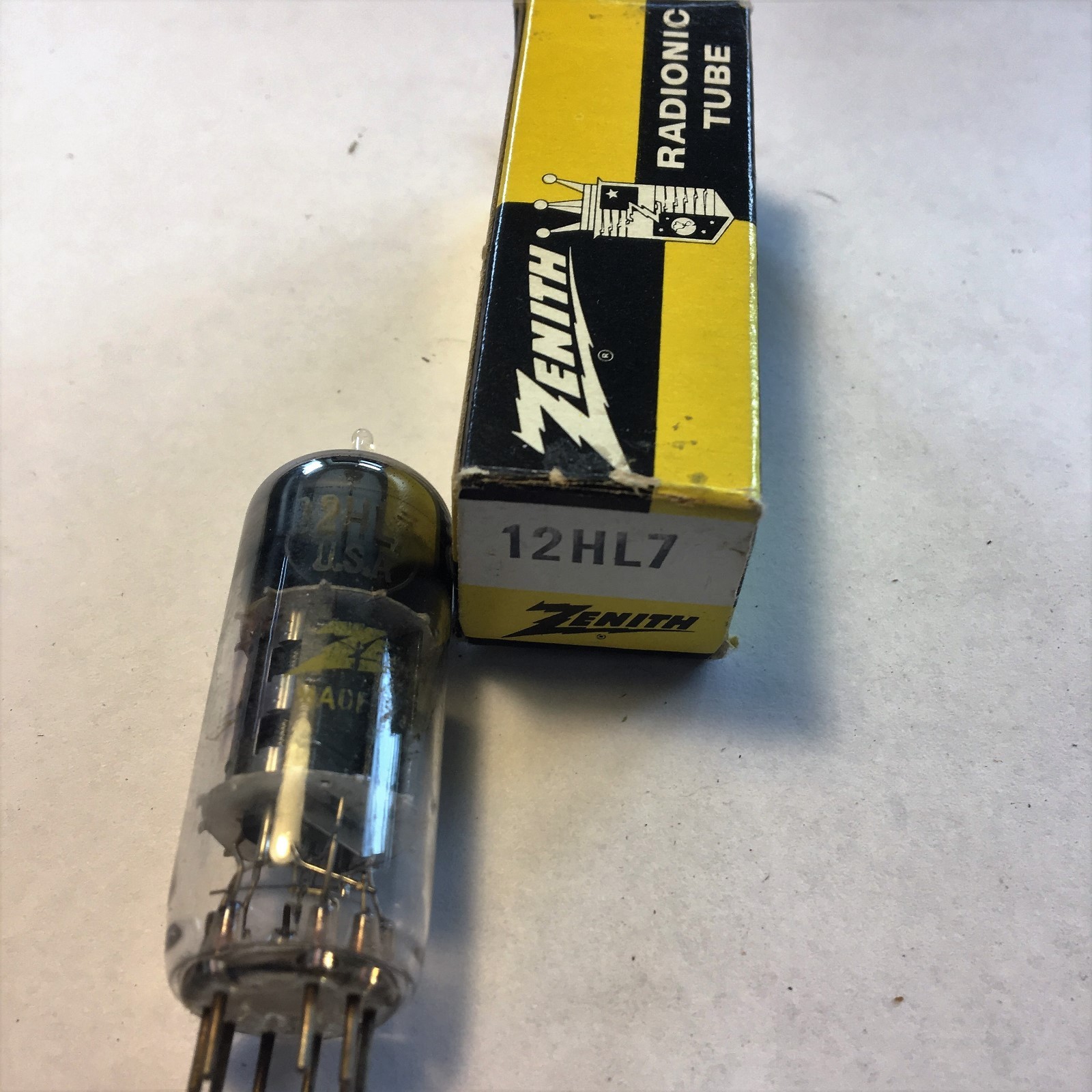 VINTAGE TV/RADIO ZENITH ELECTRON TUBE 12HL7 / NEW OLD STOCK UNTESTED | eBay