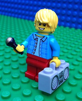 Lego City Town MUSICAL ARTIST Singer Rapper Microphone Radio Minifig ...