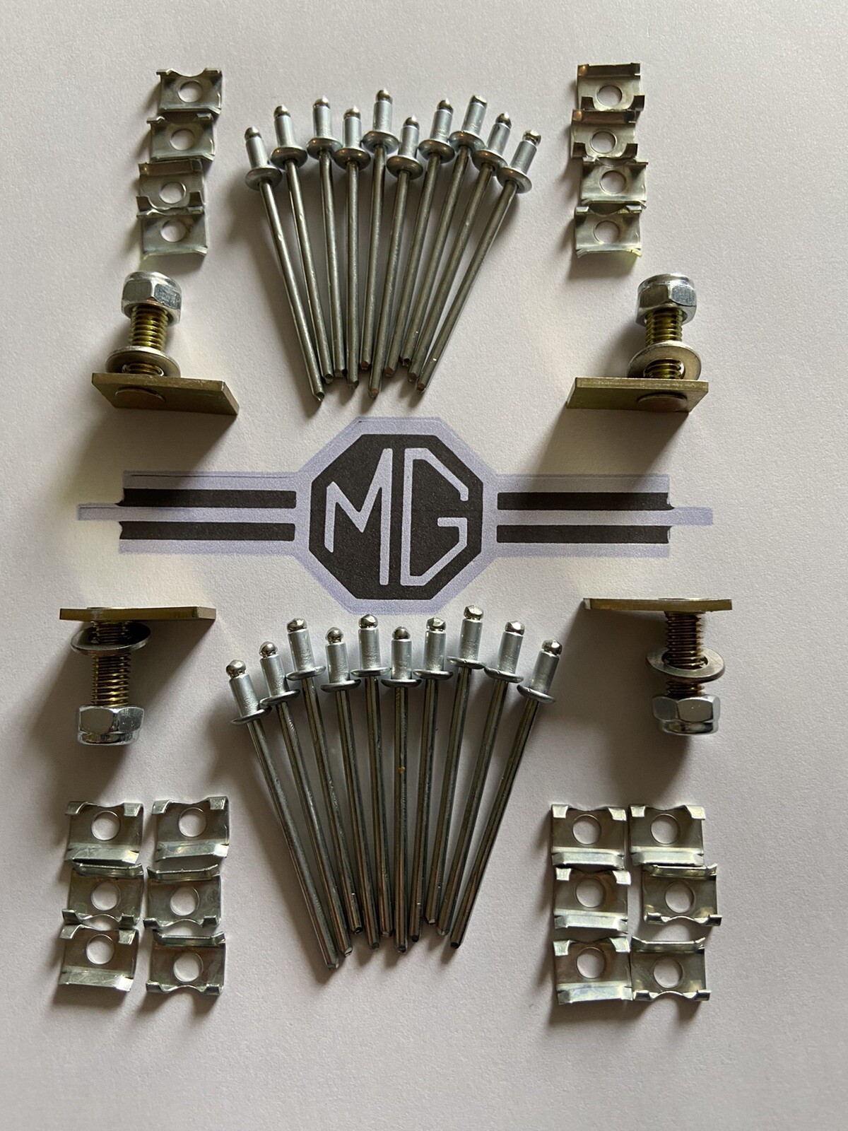 MG Midget Sill Trim Strip Fasteners 1500 Bolts Rivets Full Set ALA3647 ...
