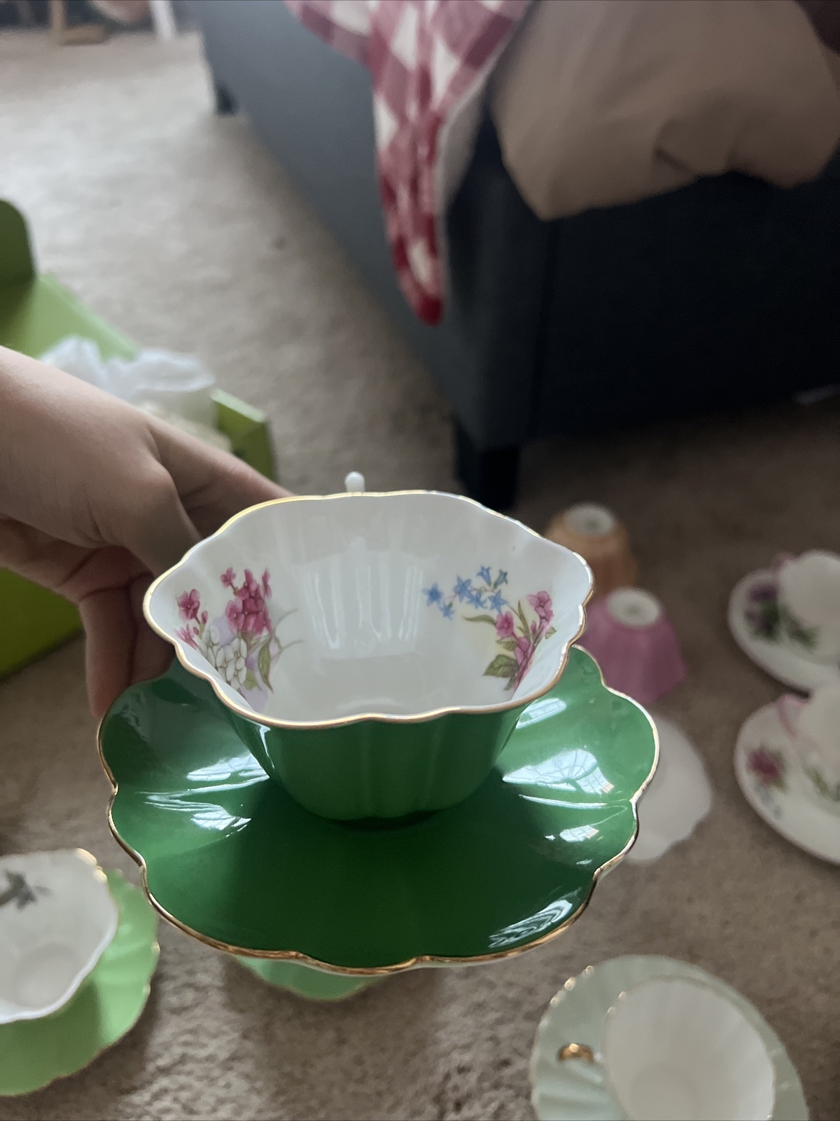 RARE SHELLY ENGLAND TEA CUPS AND SAUCERS FINE BONE CHINA ANTIQUE SET OF ...
