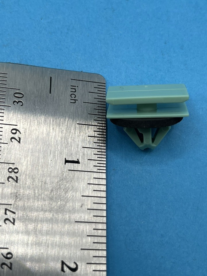 (Bag of 10) Rocker Panel Moulding Retainer Clips for Volt Impala XTS ...