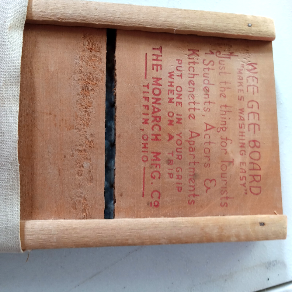 RARE VINTAGE COLLECTIBLE WEE GEE BOARD WASH BOARD 7 1/4" x 5" THE ...