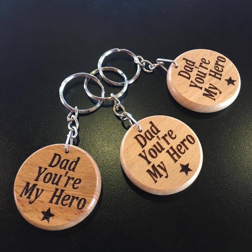 Dad Father Wooden Keyring Keychain Gifts - Engraved with heartfelt ...