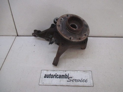 402020009R MOZZO MONTANTE FUSELLO ANTERIORE DESTRO DACIA DUSTER 1.5 D ...