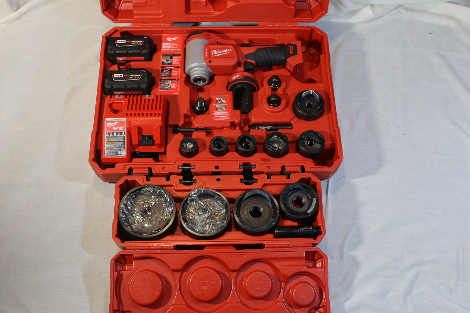 Milwaukee Tool 2676-23 M18 Force Logic 10 Ton Knockout Tool 1/2" To 4 ...