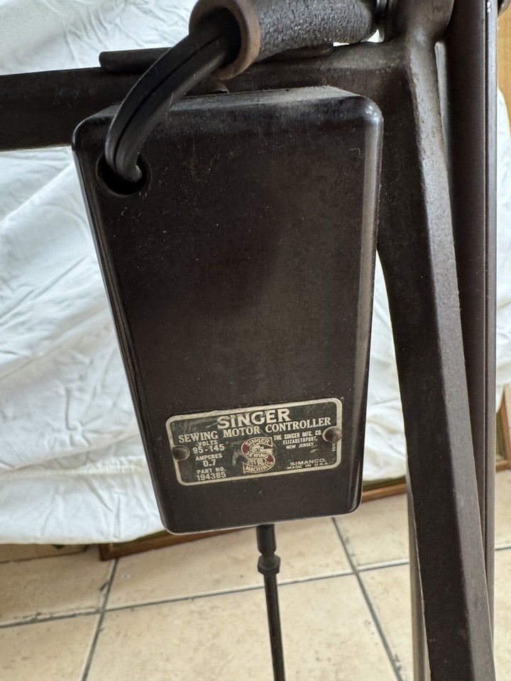 Vintage Singer 1200-1 Professional Model Dressmakers Sewing Machine ...